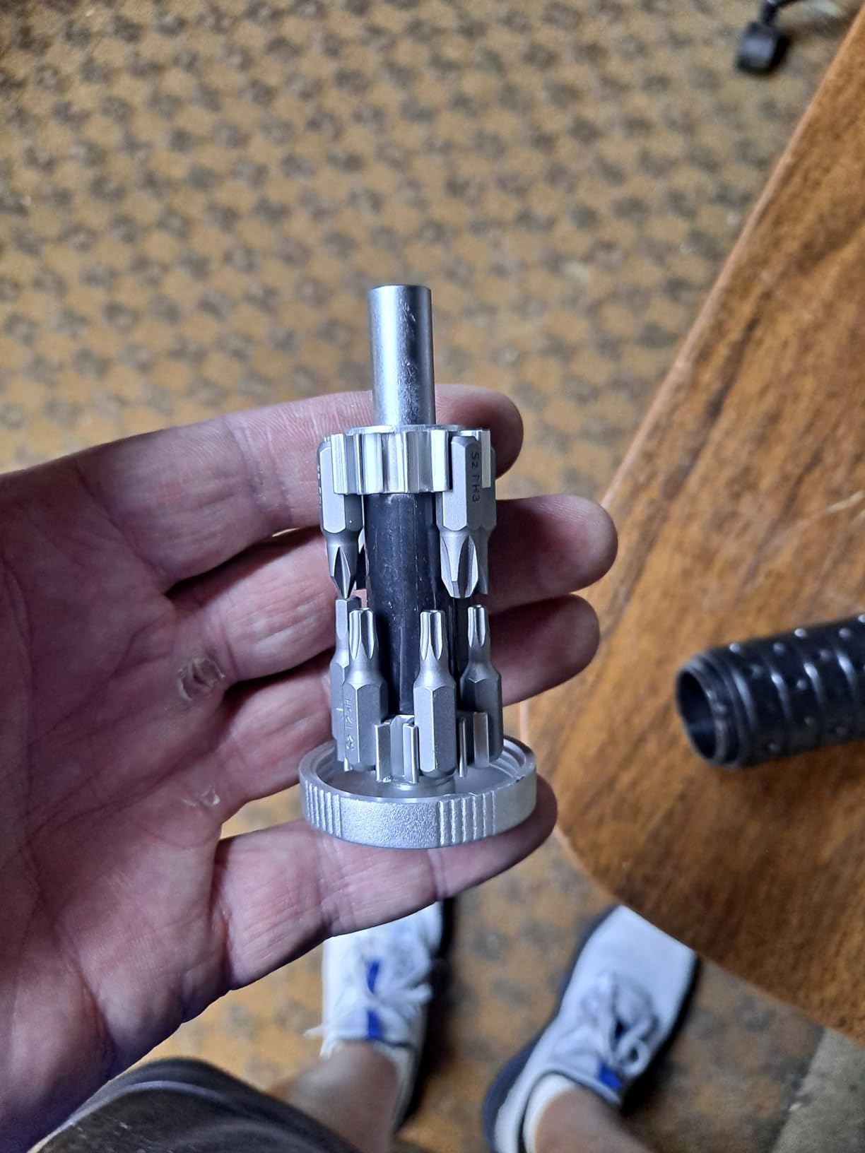 ANBEISTEE 13-in-1 Screwdriver, Portable Multi-Purpose Ratcheting ...