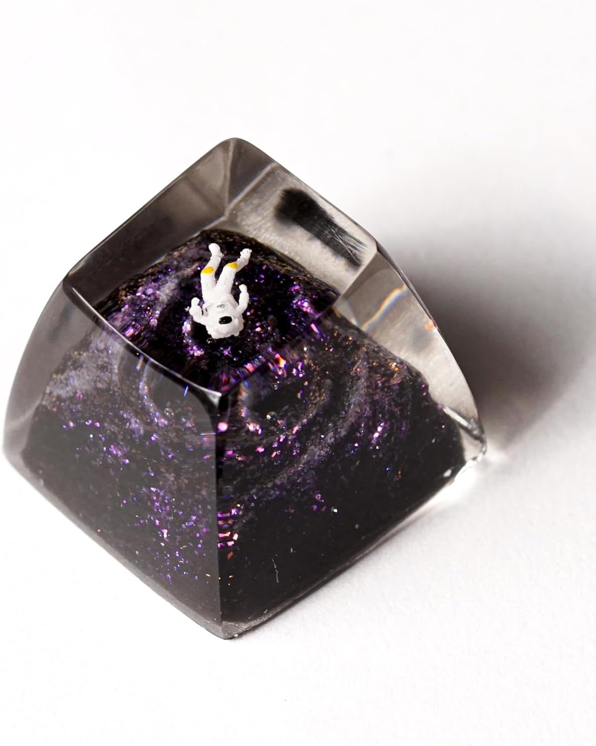 Amazon.com: DATKEY Astronaut Resin Artisan Keycap, Galaxy Spacebar ...