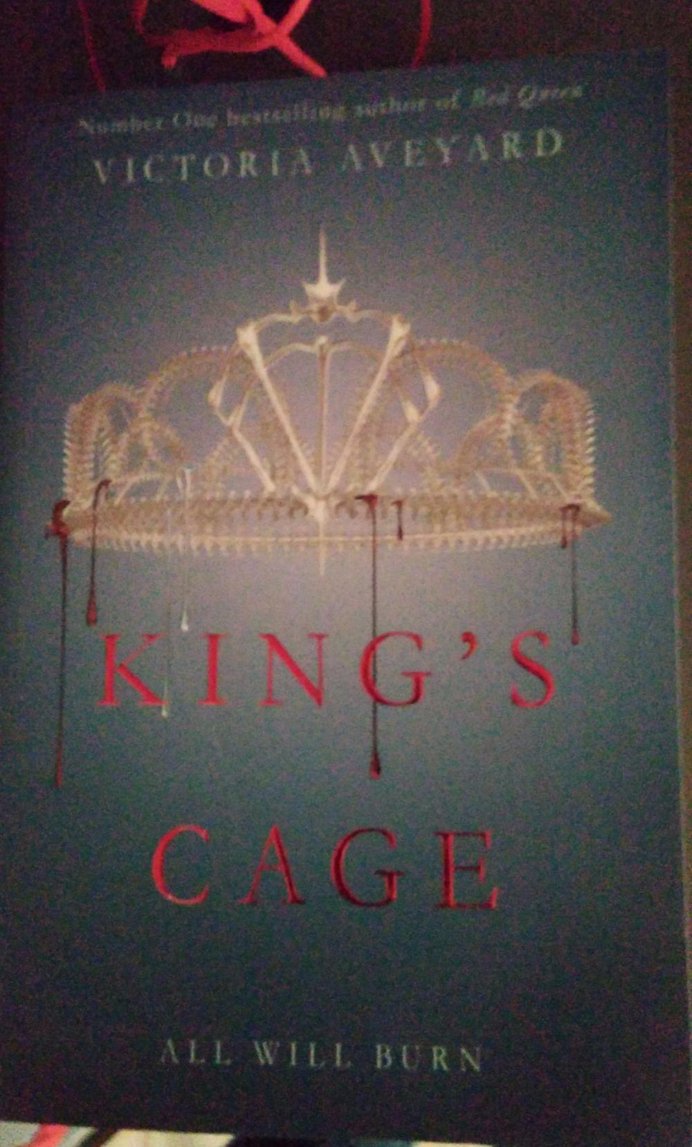 KING'S CAGE: RED QUEEN BOOK 3 : Victoria Aveyard: Amazon.in: Books