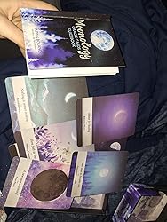Moonology Oracle Cards: A 44-Card Moon Astrology Oracle Deck and ...