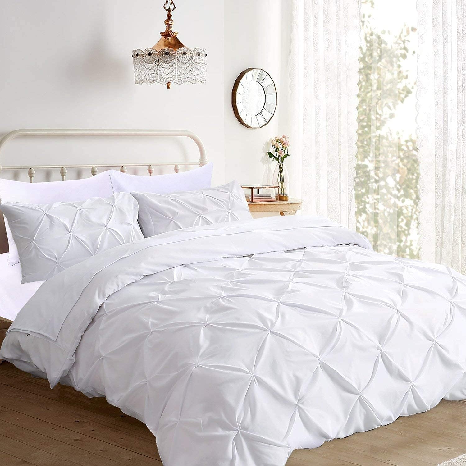 Amazon.com: 120''x94'' Oversized King Feather and Down Comforter, White ...