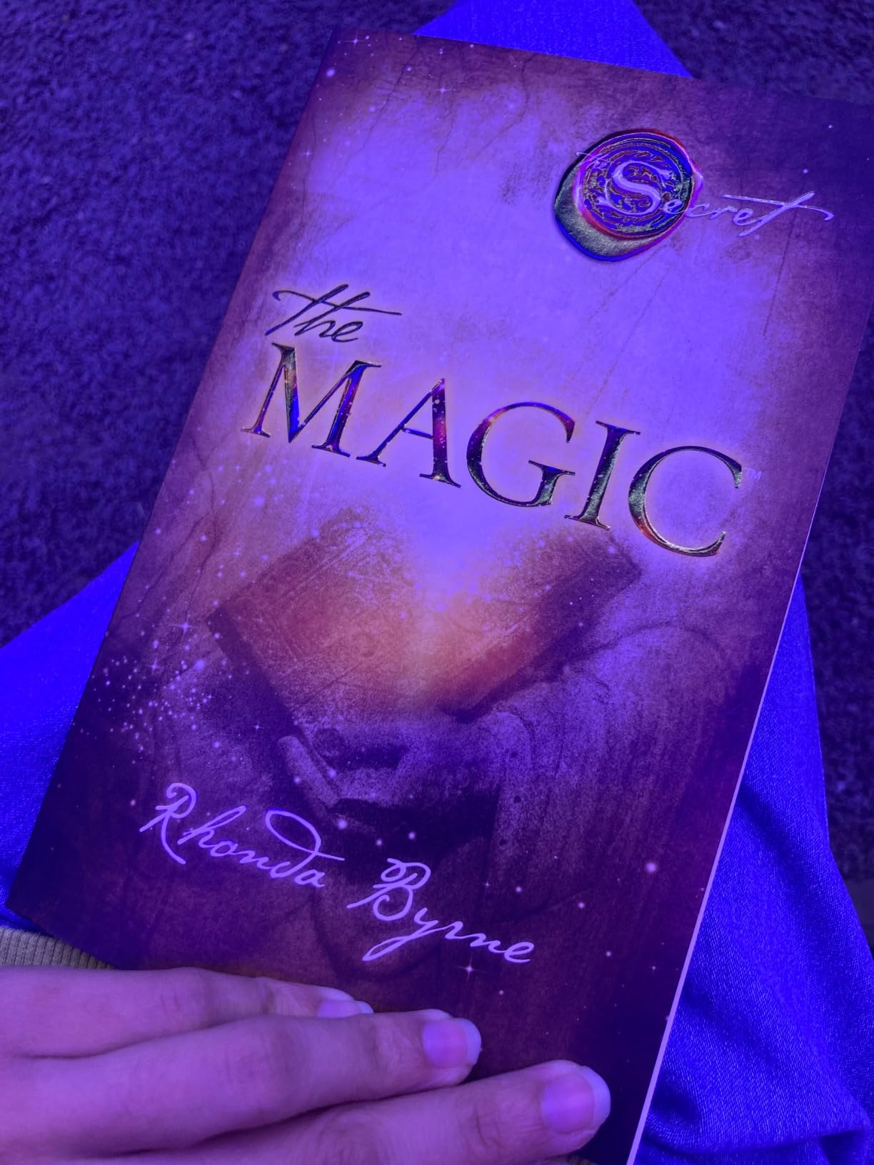 The Magic : Byrne, Rhonda: Amazon.in: Books