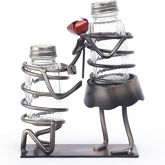 Amazon.com: WDLFCGC Funny Salt And Pepper Shakers Set Novelty - Two ...