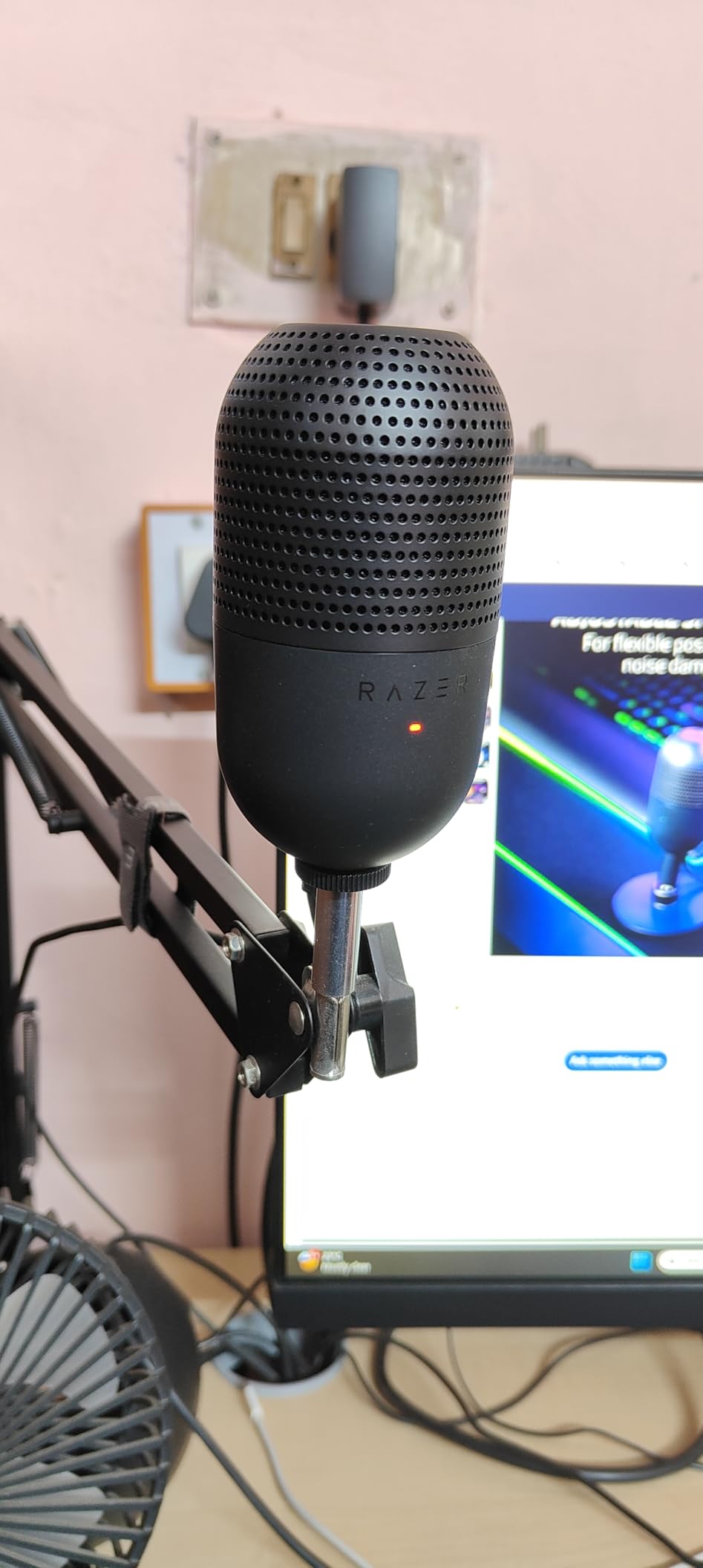 Amazon.in: Buy Razer Seiren V3 Mini USB Microphone: Condenser Mic ...