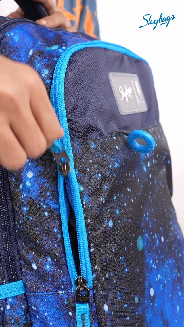 Watch Riddle school backpack 01 black on Amazon Live