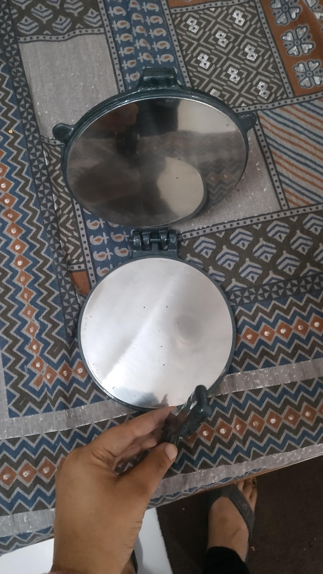 DEEP DELUXE 22 CM Cast Iron Manual Roti Press,Khakhra-Papad Press ...