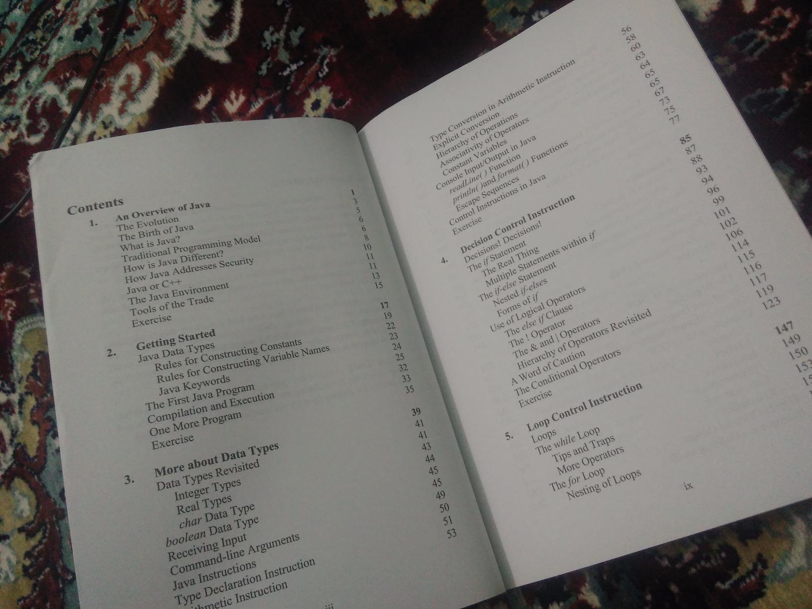 Let Us Java : Kanetkar, Yashavant: Amazon.in: Books