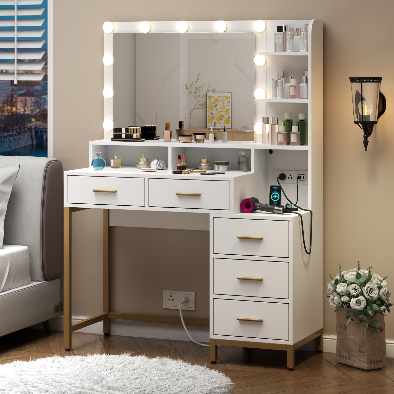 Amazon.com: Betterhood Vanity Set with Lighted Mirror, Makeup Vanity ...