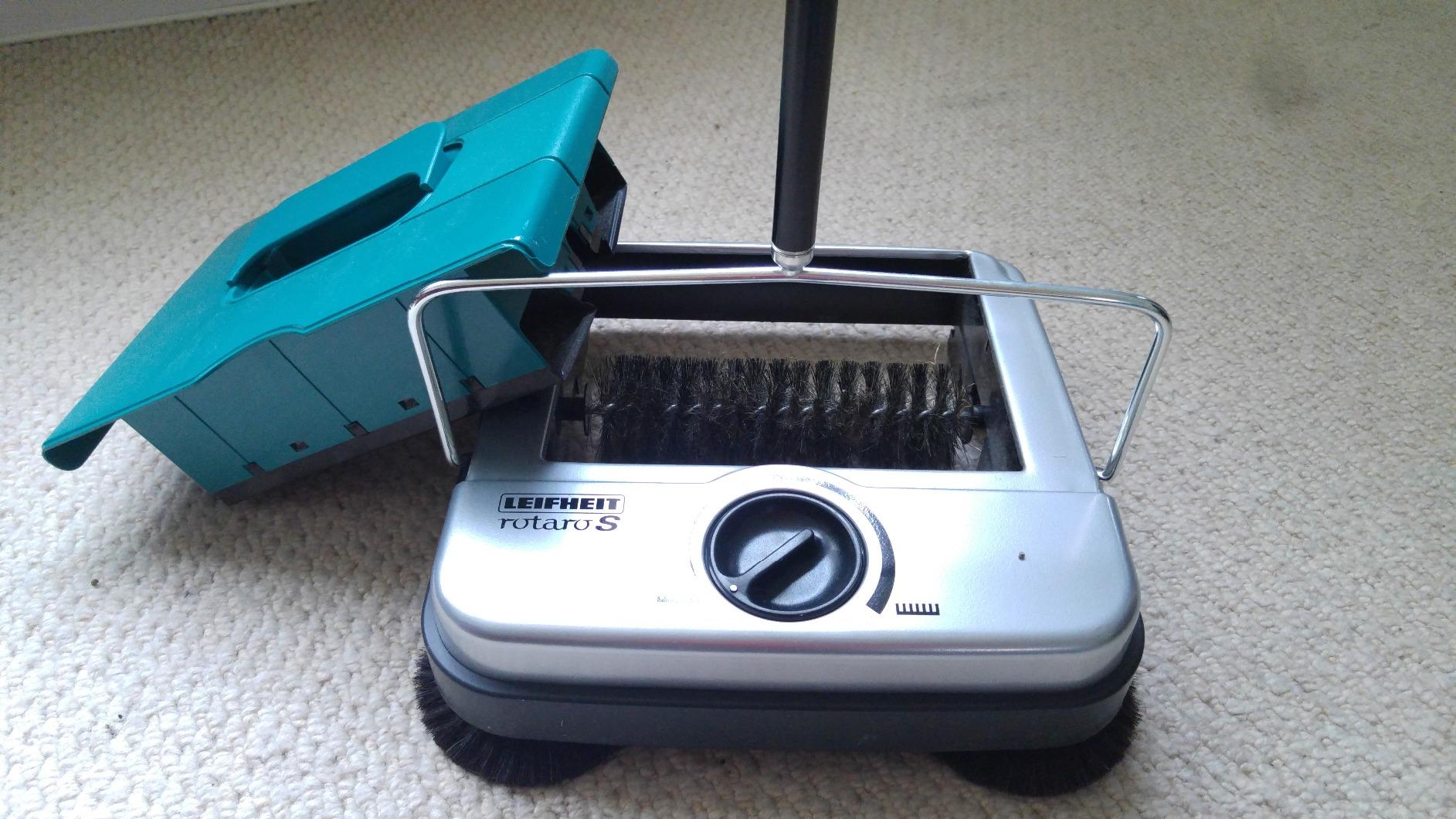Leifheit Rotaro S Deluxe Floor Sweeper with Side Sweeping Brushes ...