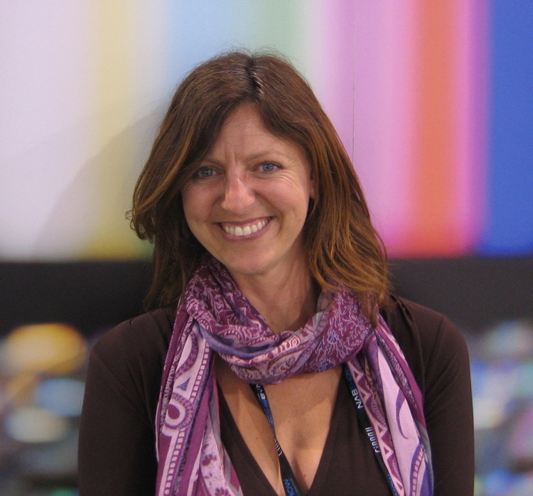 Amazon.com: Jennifer Holt: books, biography, latest update