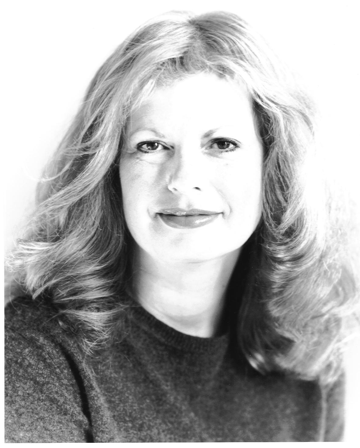 Amazon.com: Emme Cross: books, biography, latest update