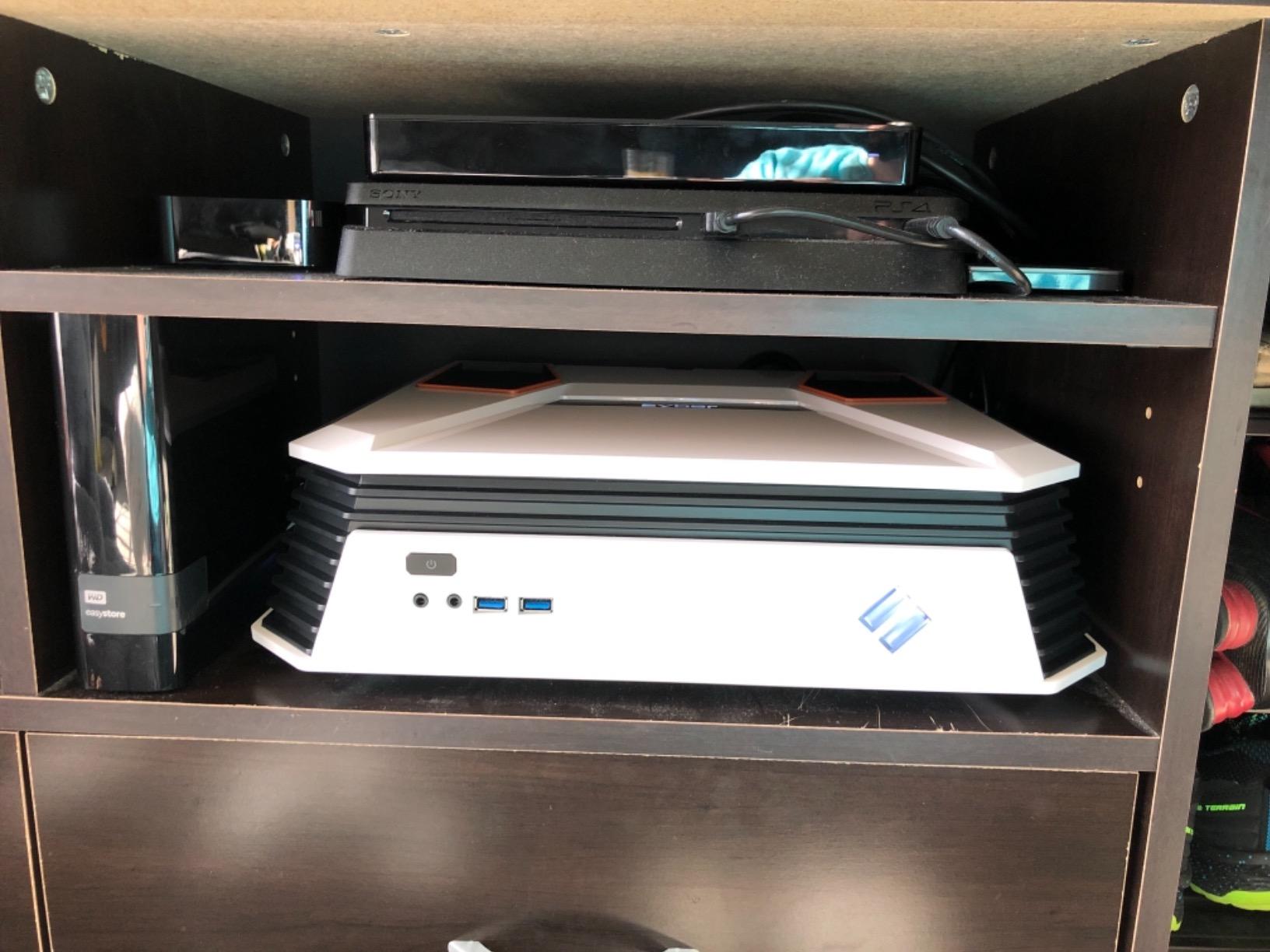 Amazon.com: CYBERPOWERPC Syber SCCW100 White Mini ITX Gaming Case ...