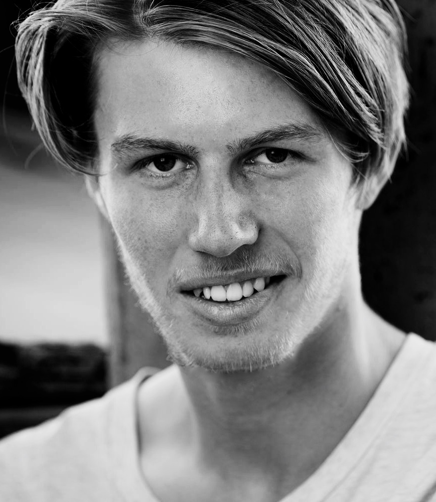 Amazon.co.uk: Russell Hardy: books, biography, latest update