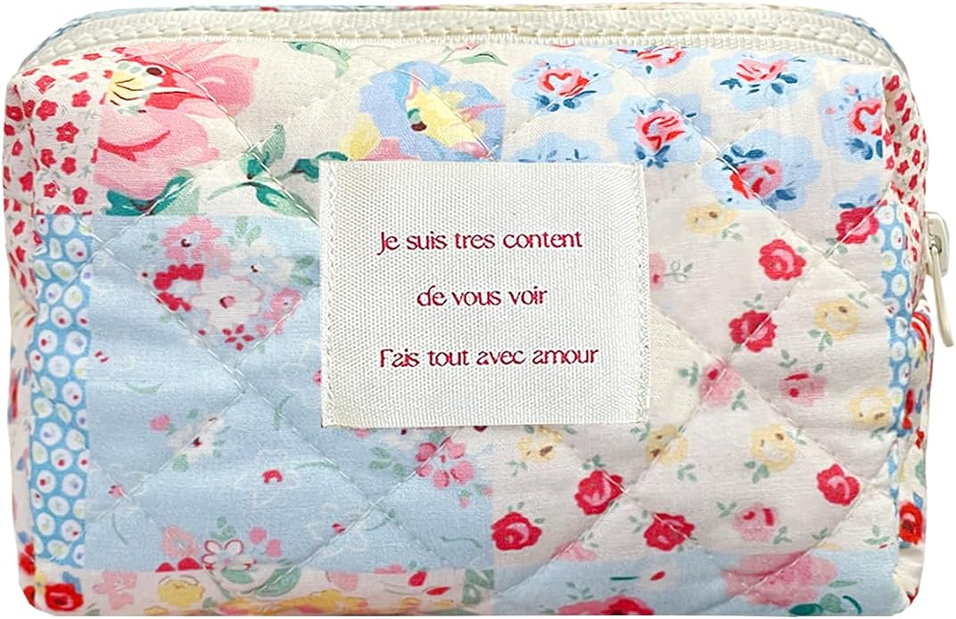 Amazon.com: Floral Quilted Tote Bag & Touch-up Bag Bundles : Clothing ...