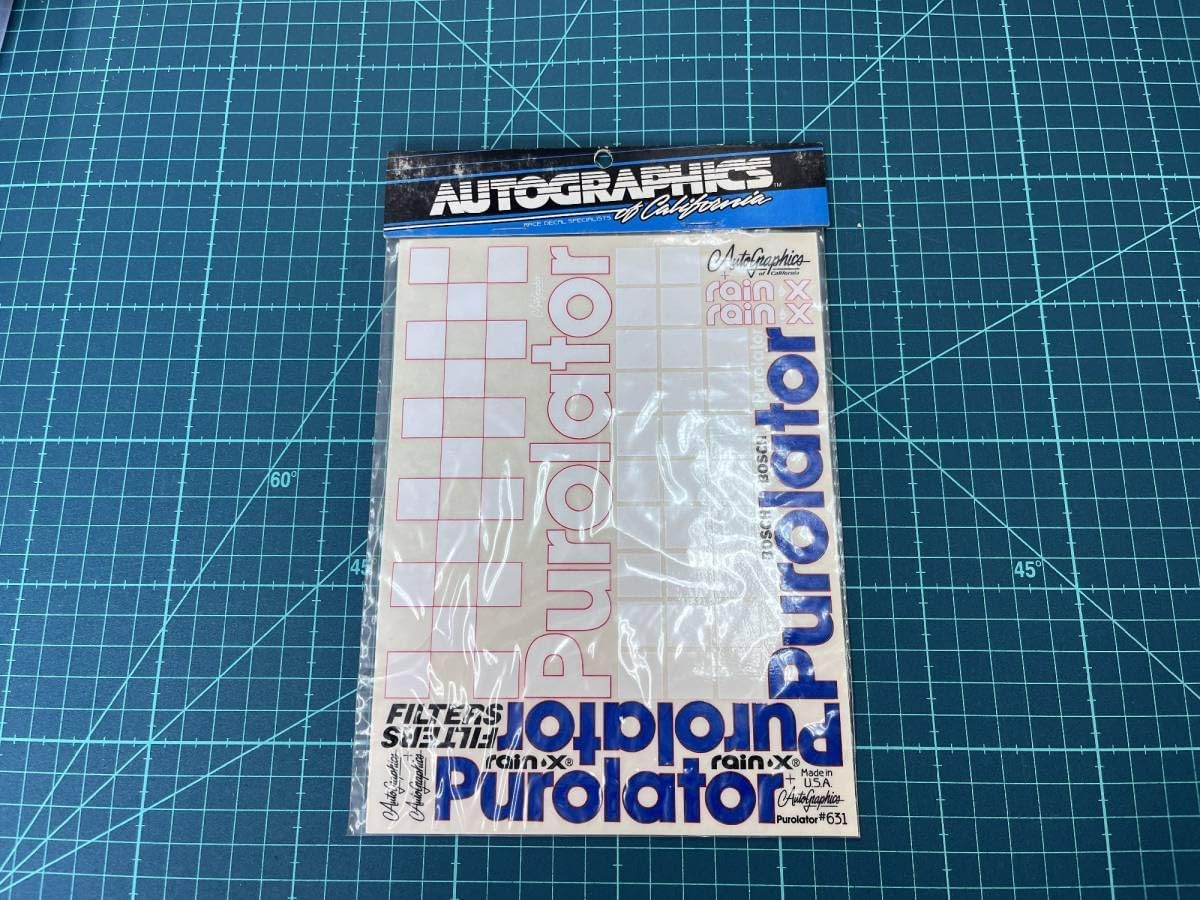 Amazon.co.jp: AUTOGRPHICS Auto Graphics Decal Set : Toys & Games