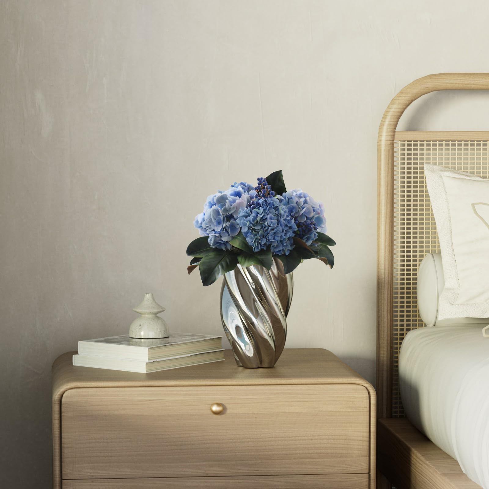 Snapklik.com : Silver Ceramic Modern Vase, Unique Fluted Vase ...