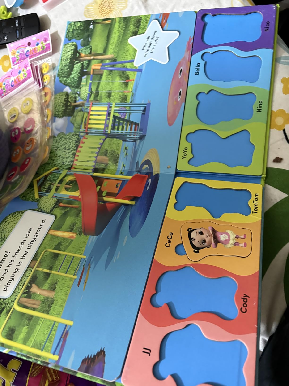 Official Cocomelon Magnet Book : Cocomelon: Amazon.in: Books
