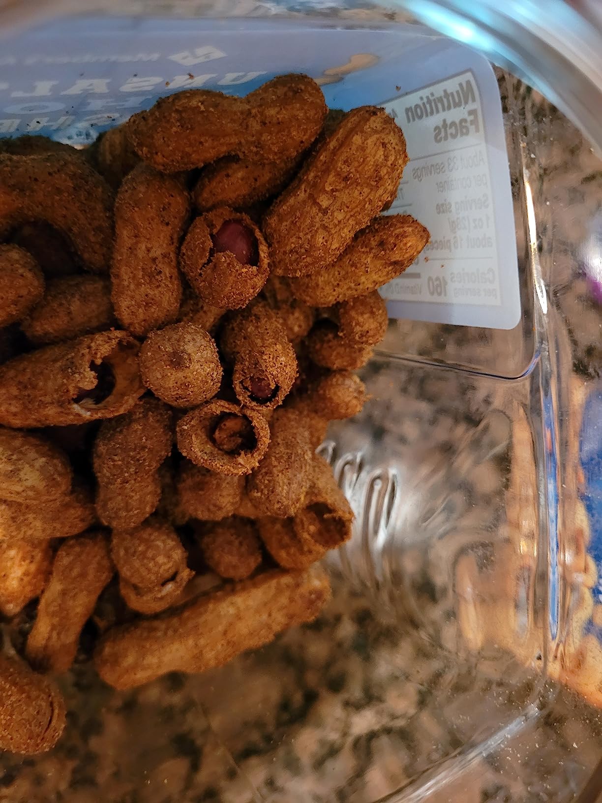 Amazon.com : KICKIN’ Eat Em Shell N All Fried Whole Peanuts – 7oz ...