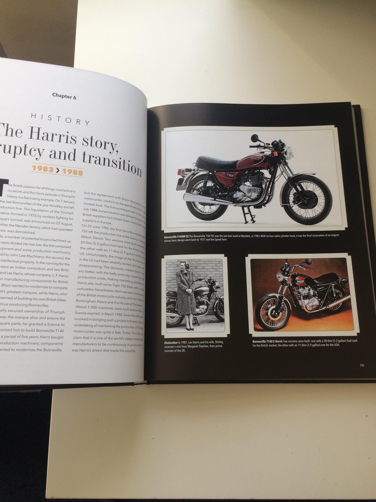 Triumph: The Art of the Motorcycle: Amazon.co.uk: Enault, Zef, Levivier ...