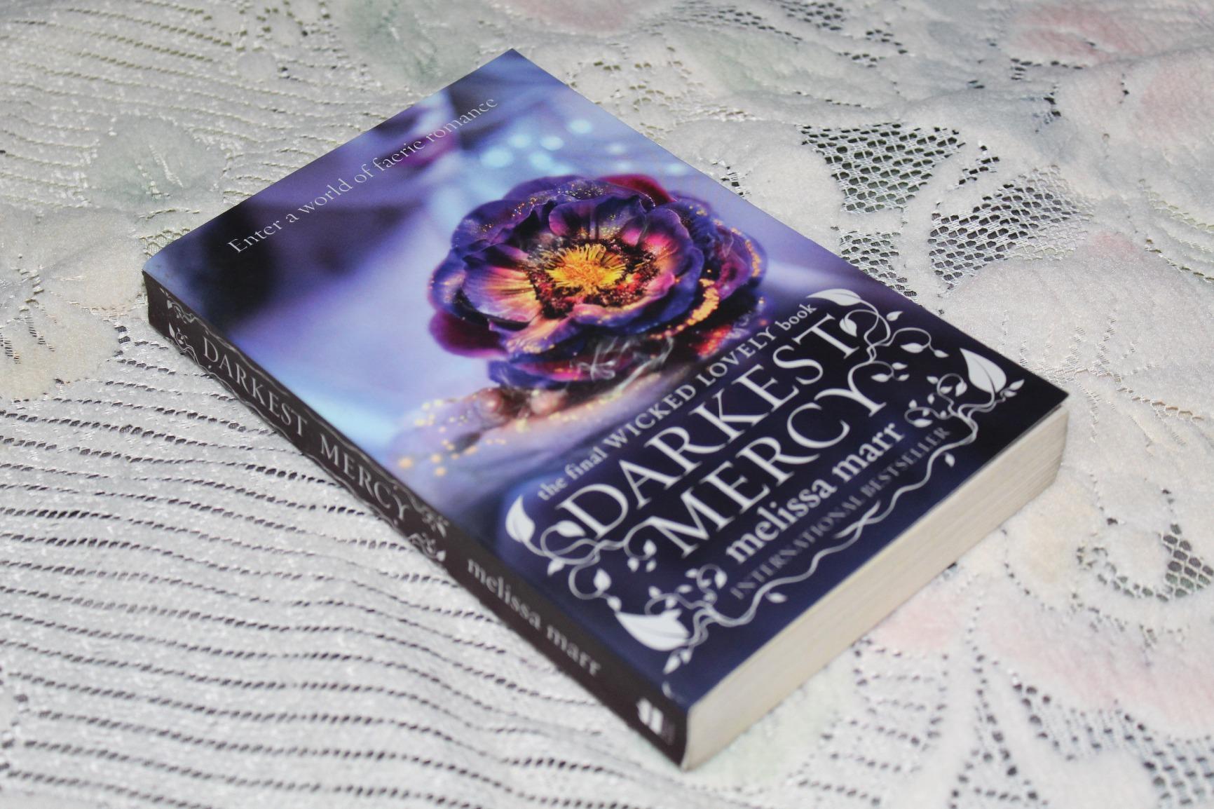 Darkest Mercy : Marr, Melissa: Amazon.in: Books