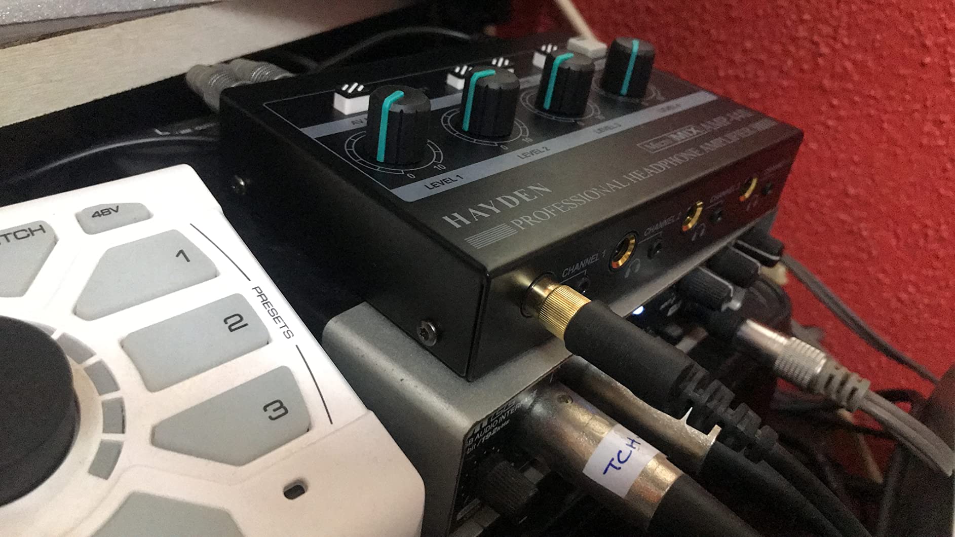 HAYDEN HY-I4II 4-Channel Headphone Amplifier. : Amazon.in: Electronics