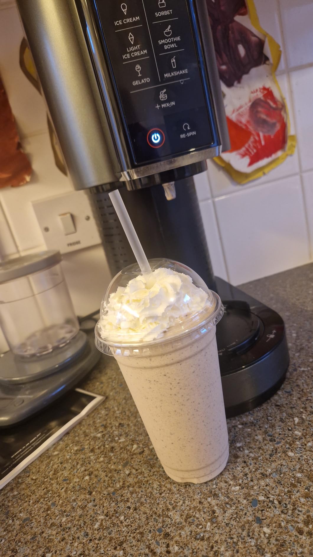 CHEF ROYALE 100 x 12oz Plastic Smoothie Cups with Dome Lids - Plastic ...