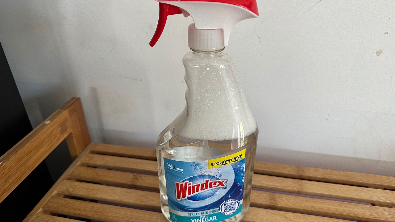 Watch Windex with Vinegar Glass Cleaner on Amazon Live