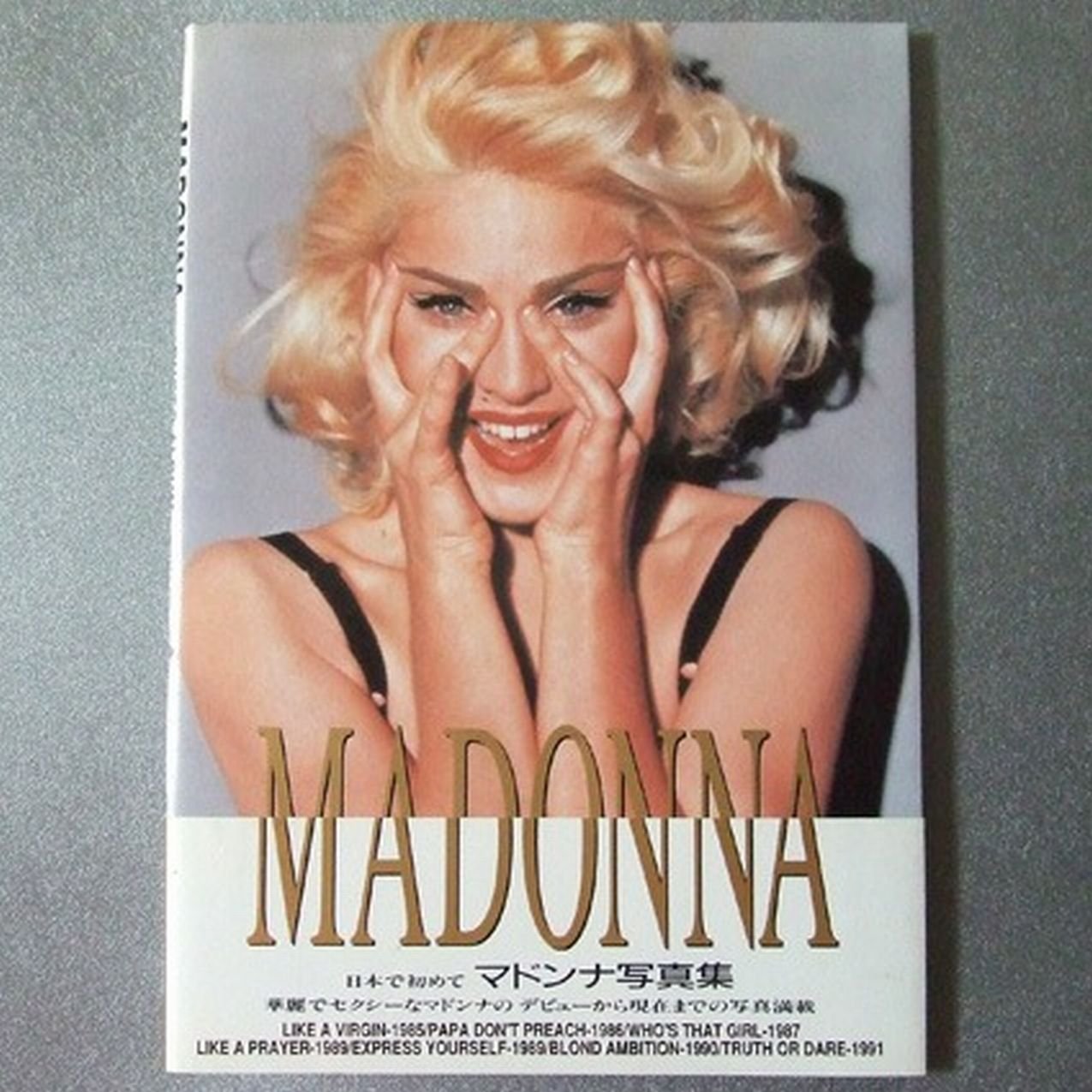 Amazon.com: Madonna Photo Album: 9784896010008: unknown author: Books