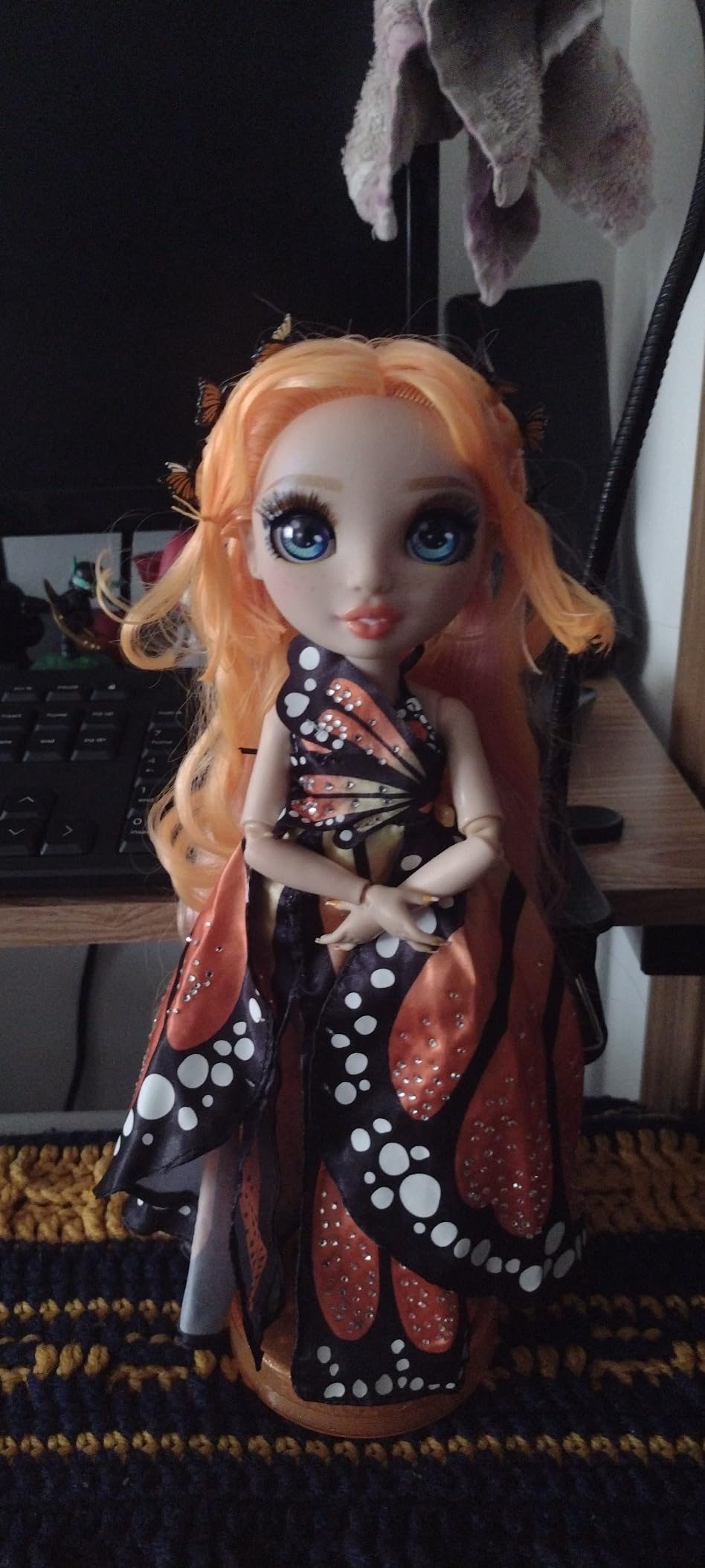 Amazon.com: Rainbow High Fantastic Fashion Poppy Rowan - Orange 11 ...