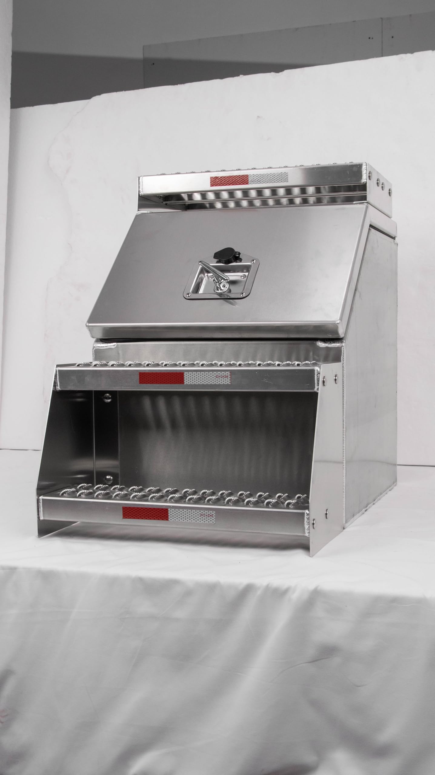 Snapklik.com : Aluminum Side Storage Saddle Step Box Heavy Duty Tool ...