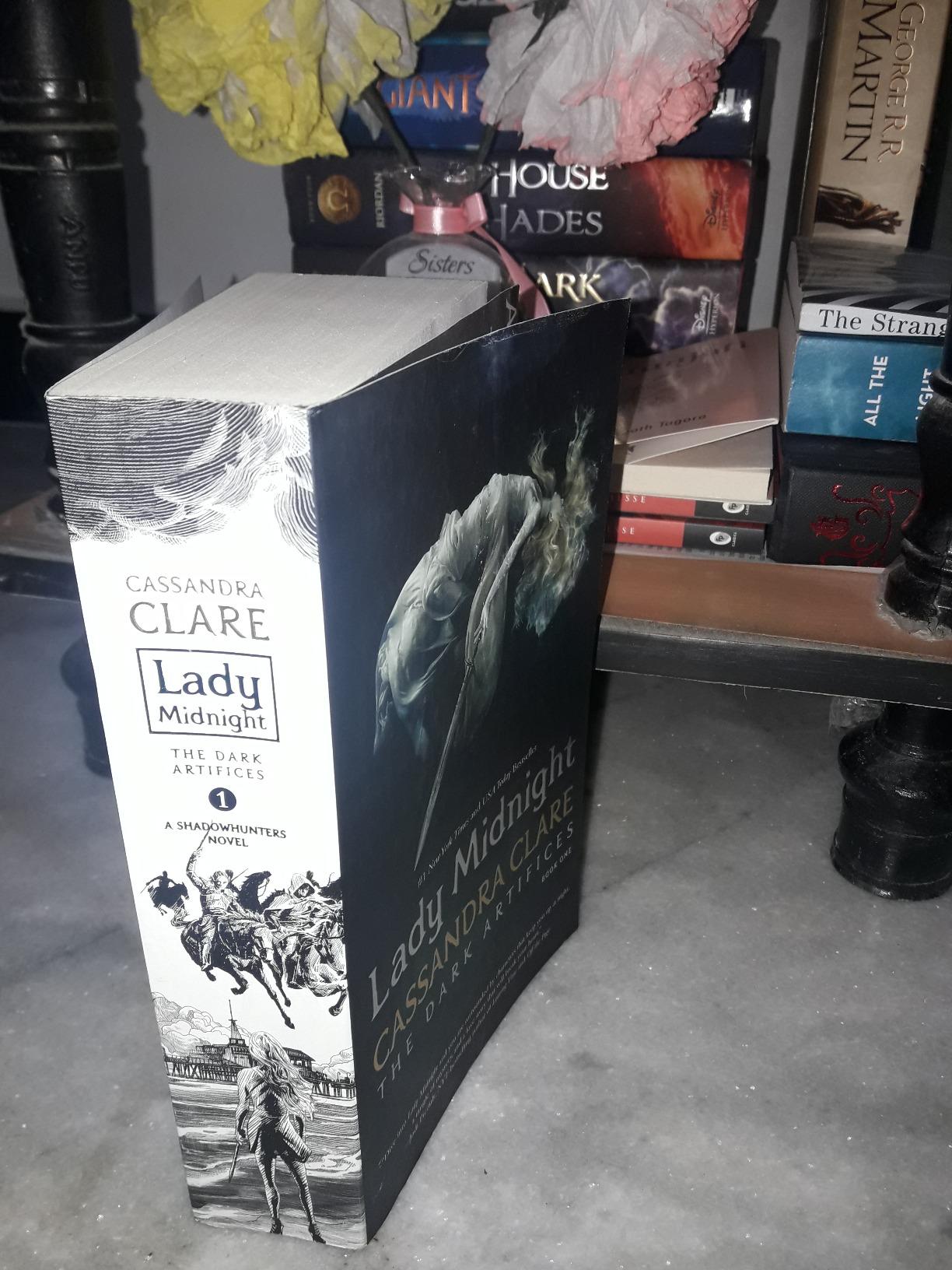 Lady Midnight (Anniversary Edition) : Clare, Cassandra: Amazon.in: Books