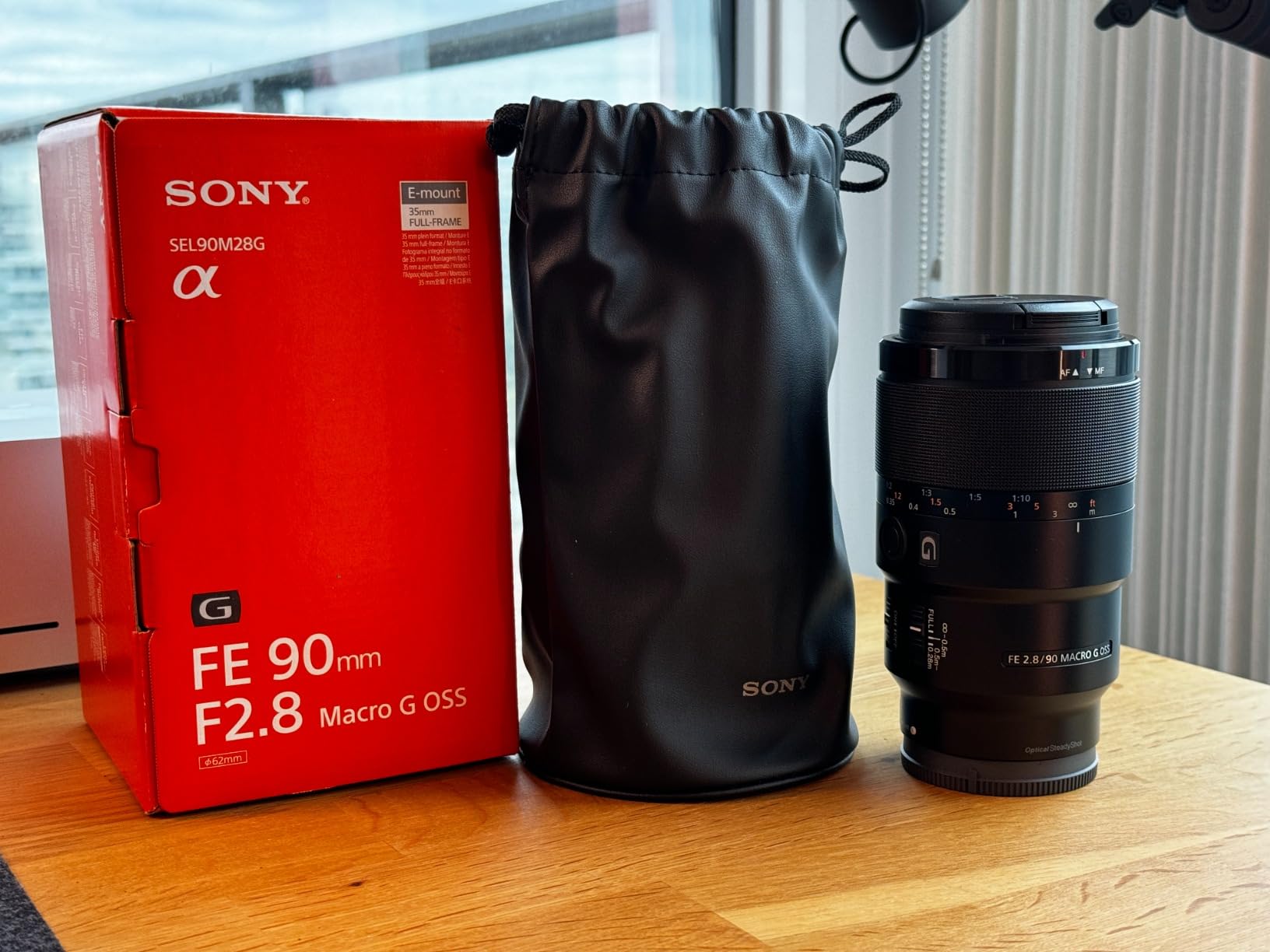 Sony SEL90M28G FE 90 mm f/2.8-22 Macro G OSS Standard-Prime Lens for E ...