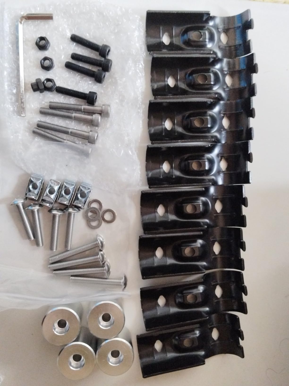 Amazon | Jeyaic φ28イレクターパイプ用 車用ルーフキャリアバー スペーシアパイプアタッチメント+角穴アダプター4個セット | アルミ製 DIY取り付け可能 | 車中泊 ...