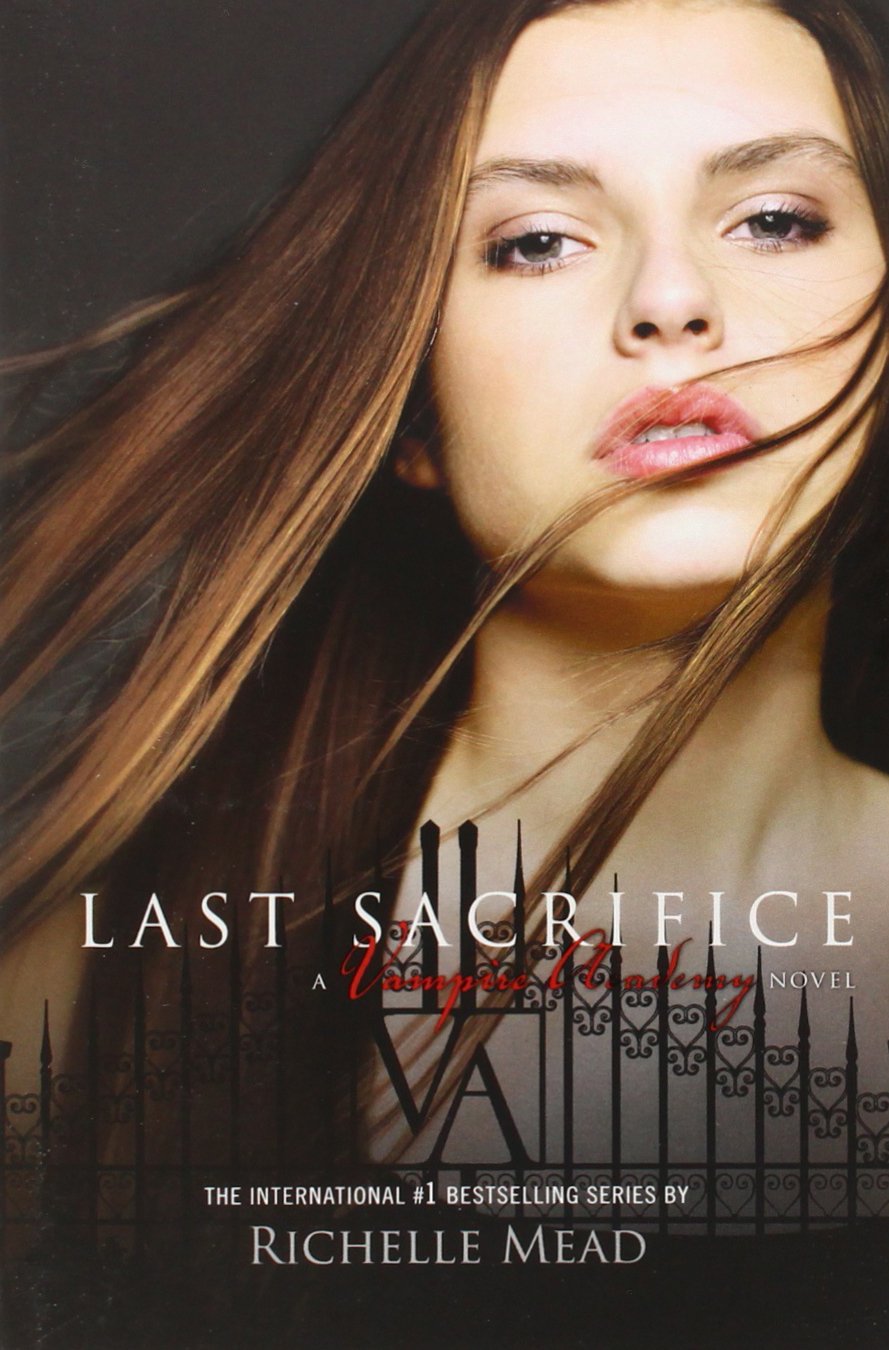 Last Sacrifice: RICHELLE MEAD: 9781595144287: Amazon.com: Books