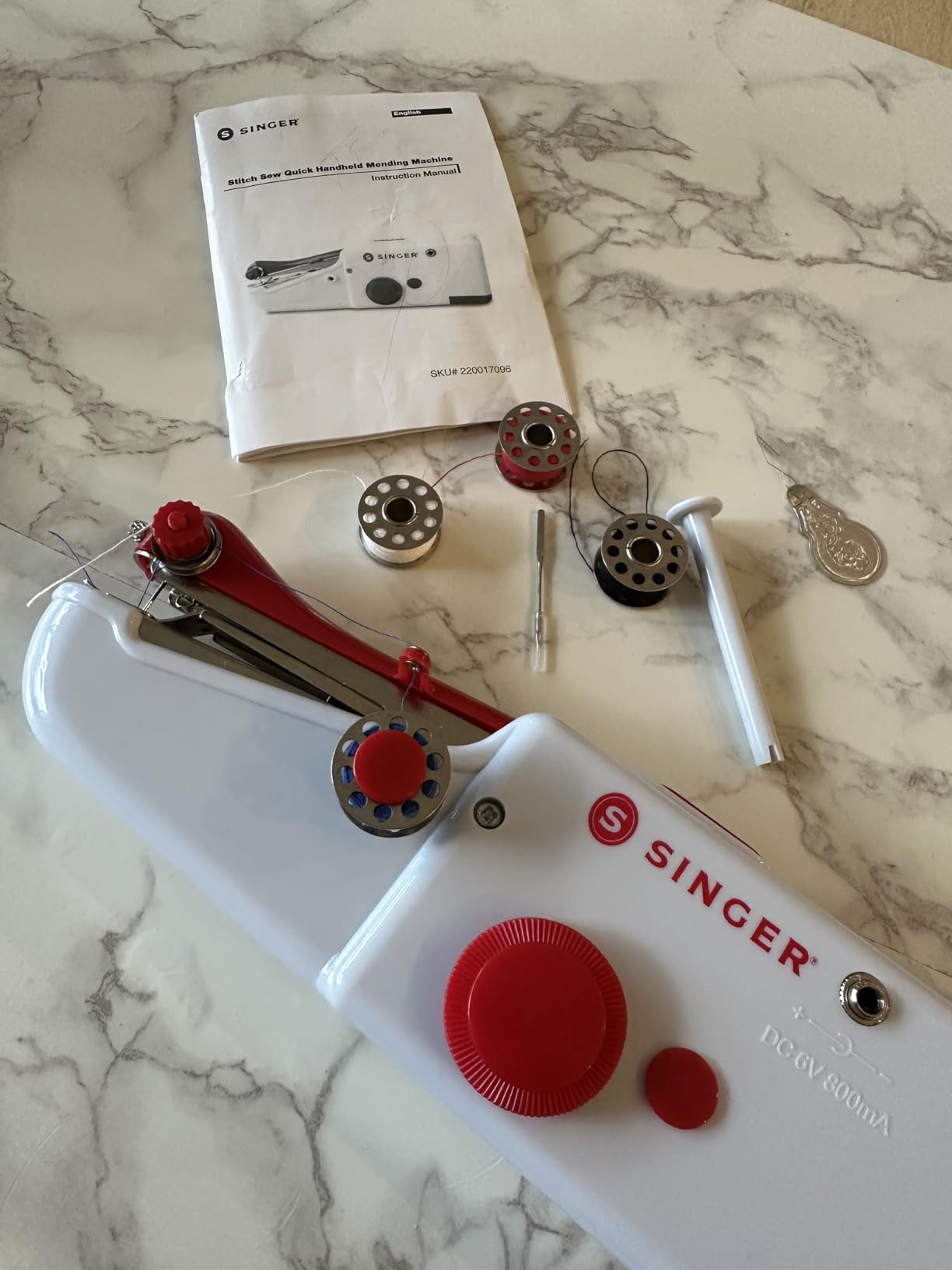 Singer Handheld Mending Machine : Amazon.com.au: Home