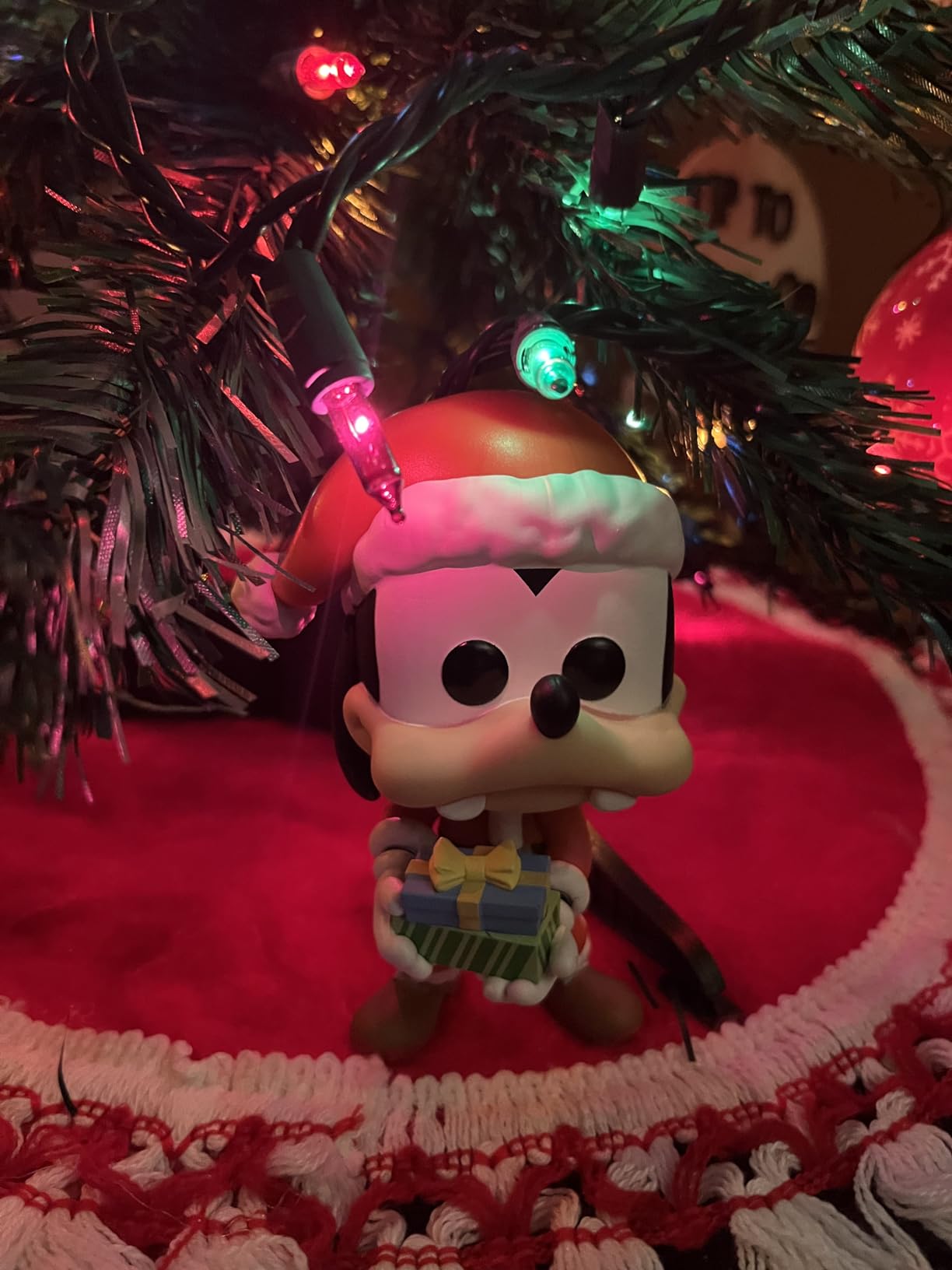 Amazon.com: Funko Pop! Disney Holiday: Santa Goofy : Toys & Games