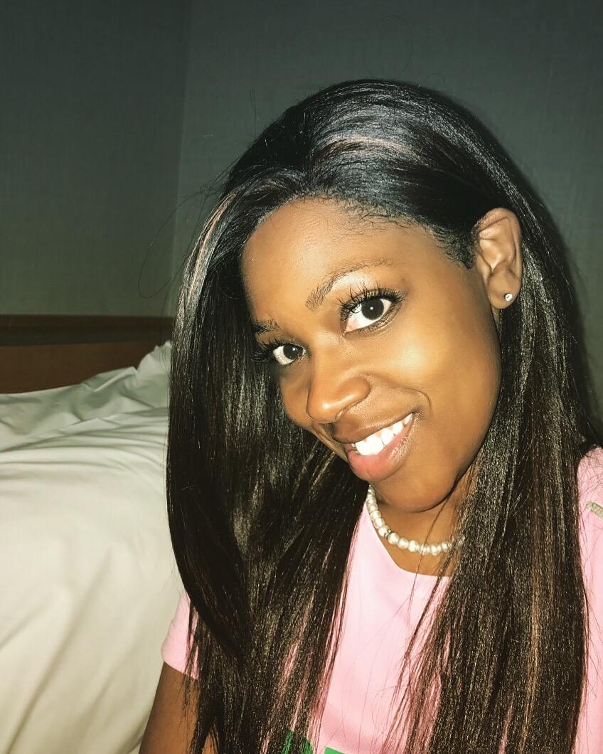 Amazon.com: Freetress Equal Synthetic Lace Front Wig - Amerie-P4/30 ...