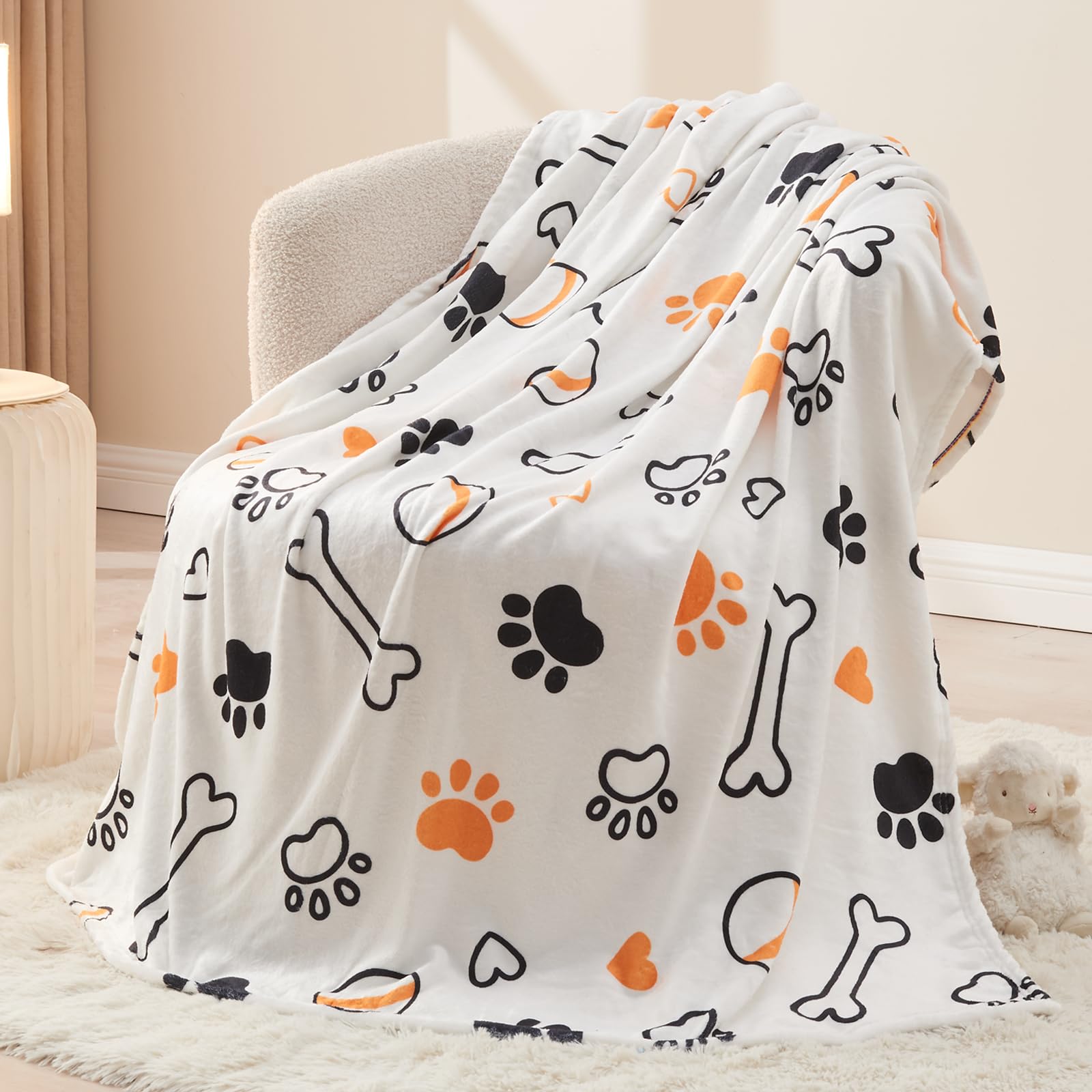 Amazon.com: NEWCOSPLAY Throw Blanket Cute Soft Aesthetic Fleece Blanket ...