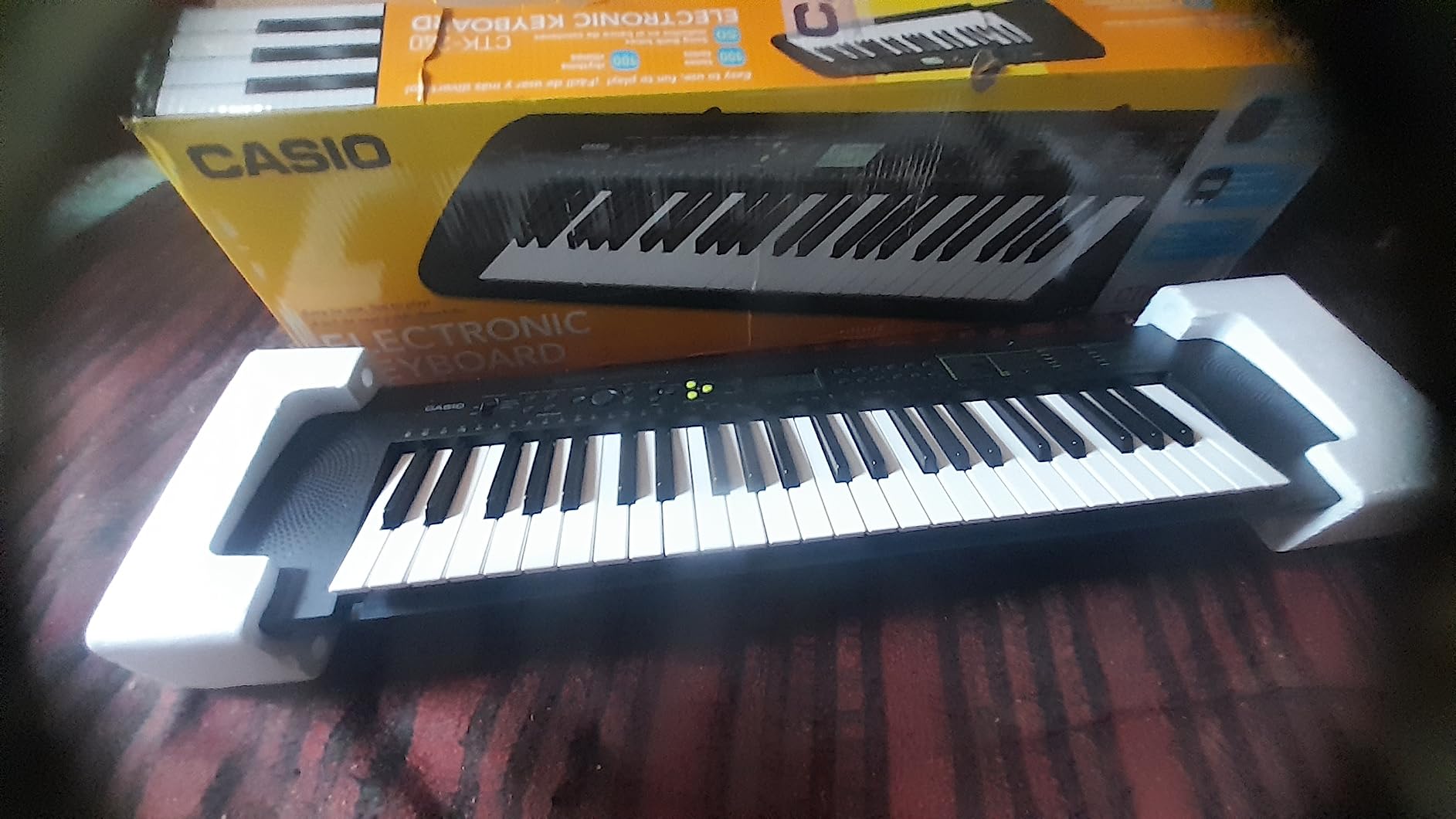 Casio CTK-240 Musical Keyboard : Amazon.in: Musical Instruments