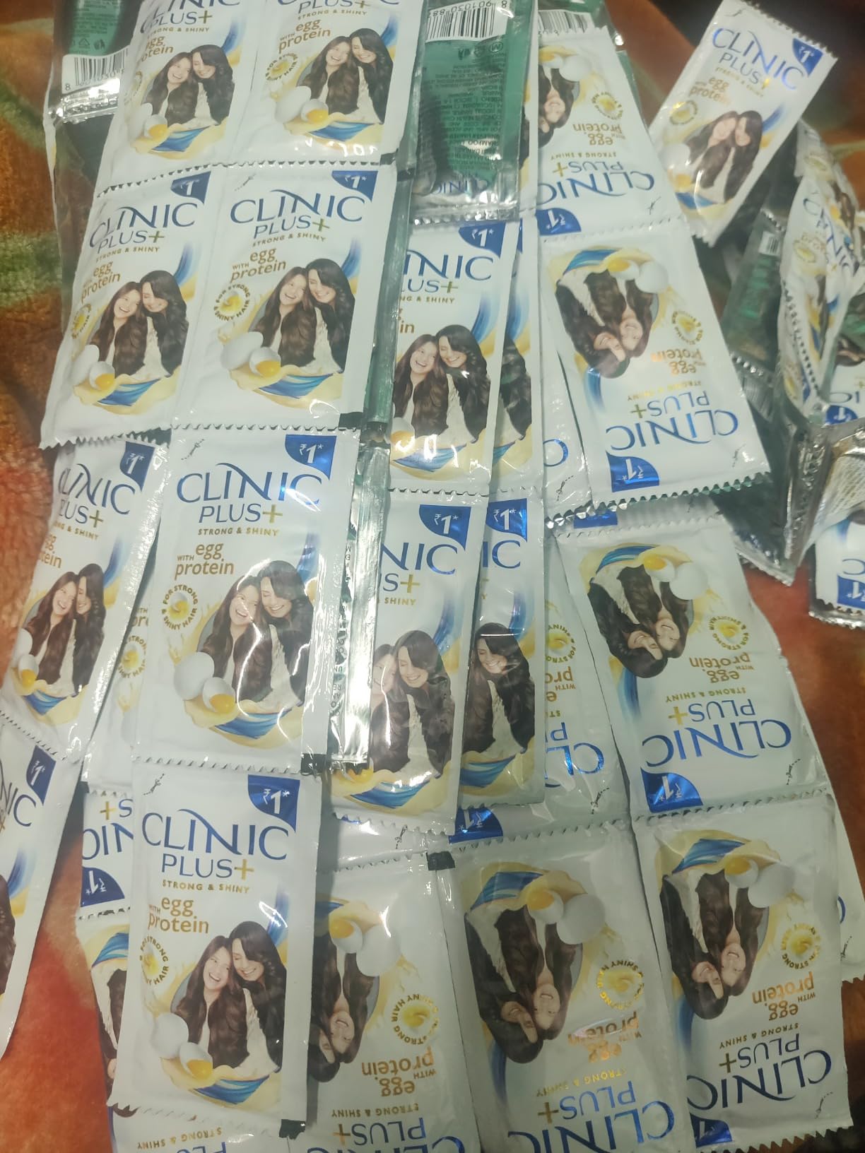 Clinic Plus Strong and Shiny Shampoo Sachet (6ml) - Pack of 192 Sachets ...