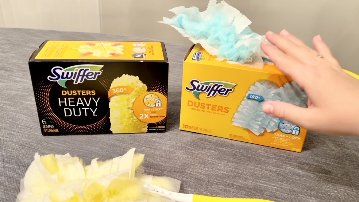 Watch Comparison of Swiffer 180 vs Swiffer 360 - Battle of the Duster ...