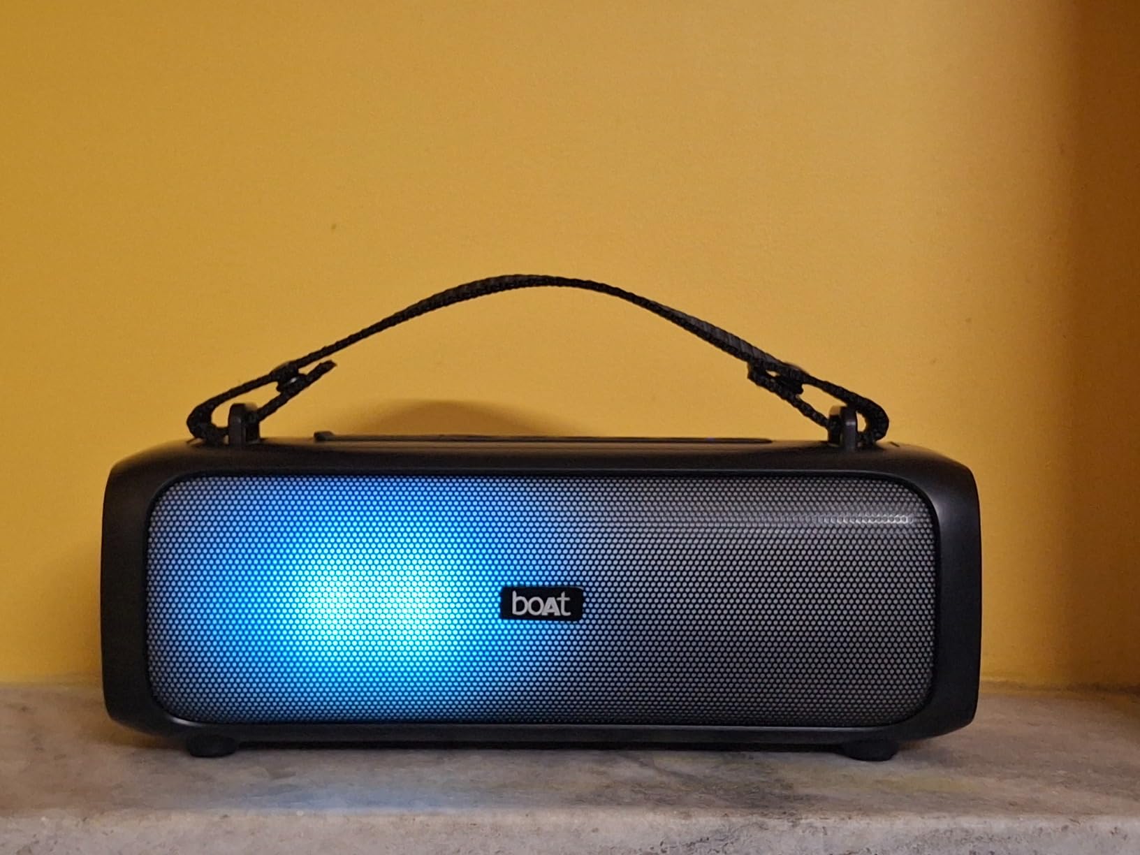 boAt Stone 580 Bluetooth Speaker with 12W RMS Stereo Sound, LED Lights ...
