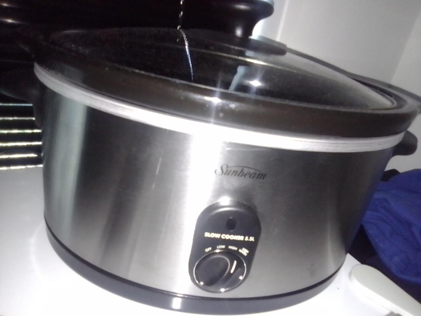Sunbeam HP5520 Slow Cooker | 5.5L (6-8 People) | Removable Easy-Clean ...