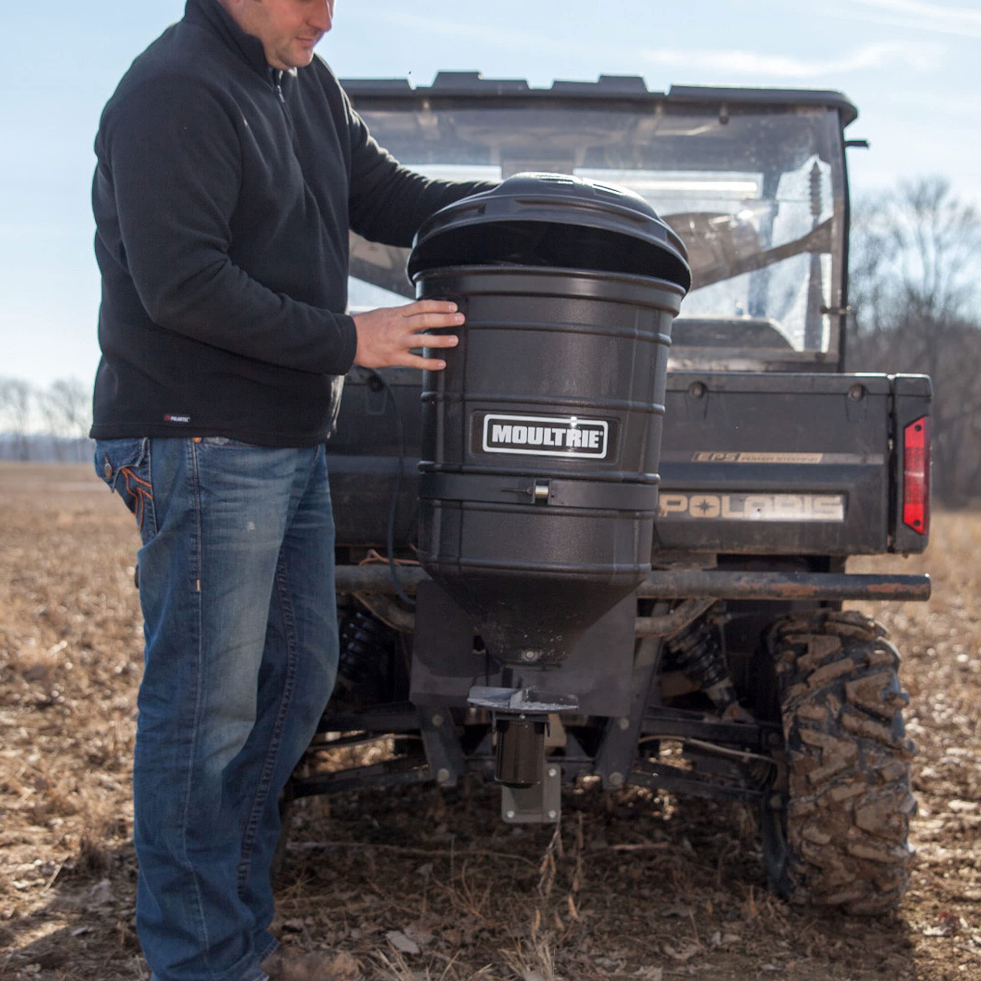 Snapklik.com : ATV Food Plot Spreader Electronic Feed Gate