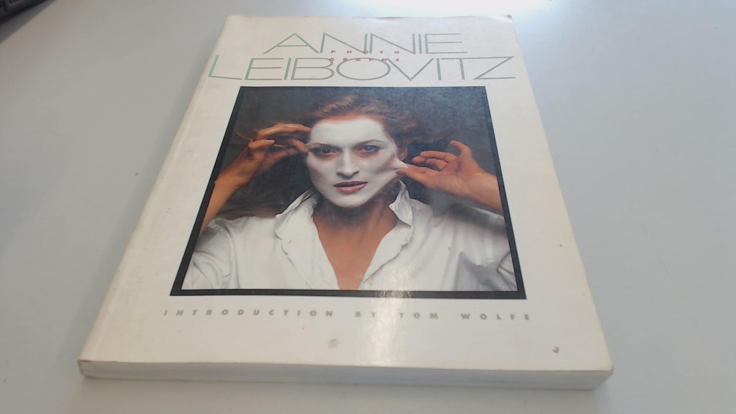 Photographs: Annie Leibovitz: Annie Leibovitz, Tom Wolfe: 9780394725970 ...