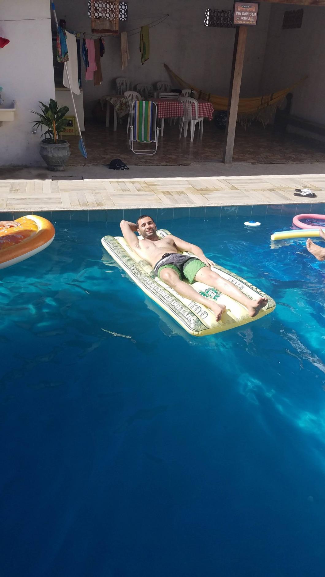 Amazon.com: Coconut Float's Pool Floats; Reversible, $100 Bill, $1 Bill ...