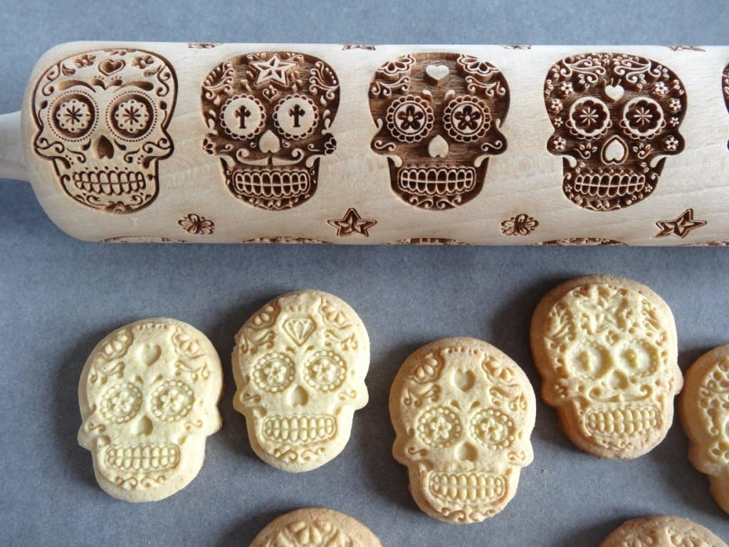 Amazon.com: SUGAR SKULLS engraved rolling pin and cookie cutter VIDEO ...