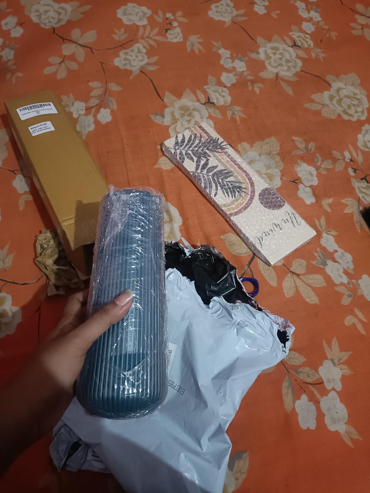 SATYAM KRAFT 1 Piece Small Size Unbreakable Plastic Vase for Flowers ...