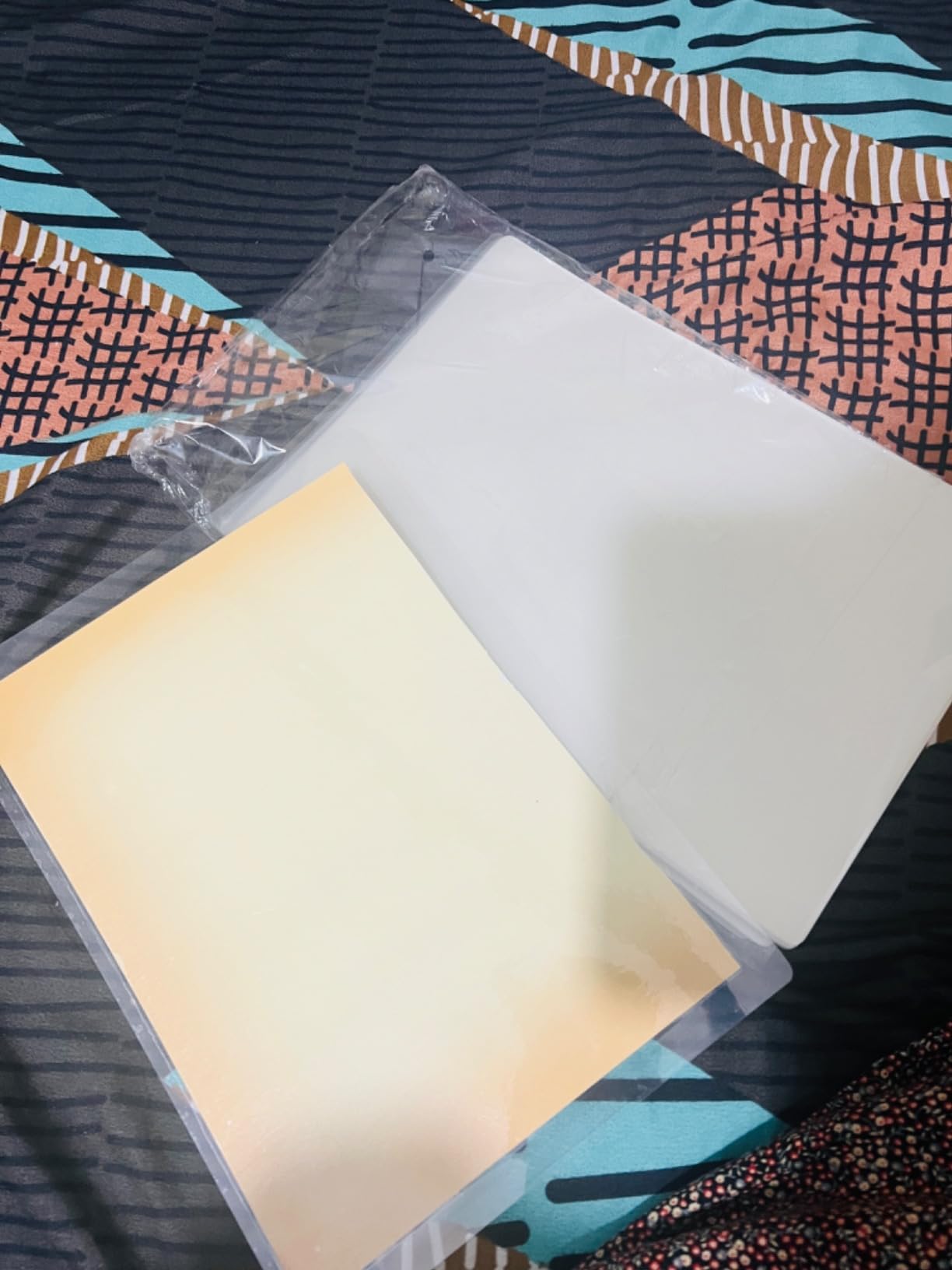 GMP Laminaton Pouch, A4 Size, 125 Microns Glossy Laminating Pouches ...