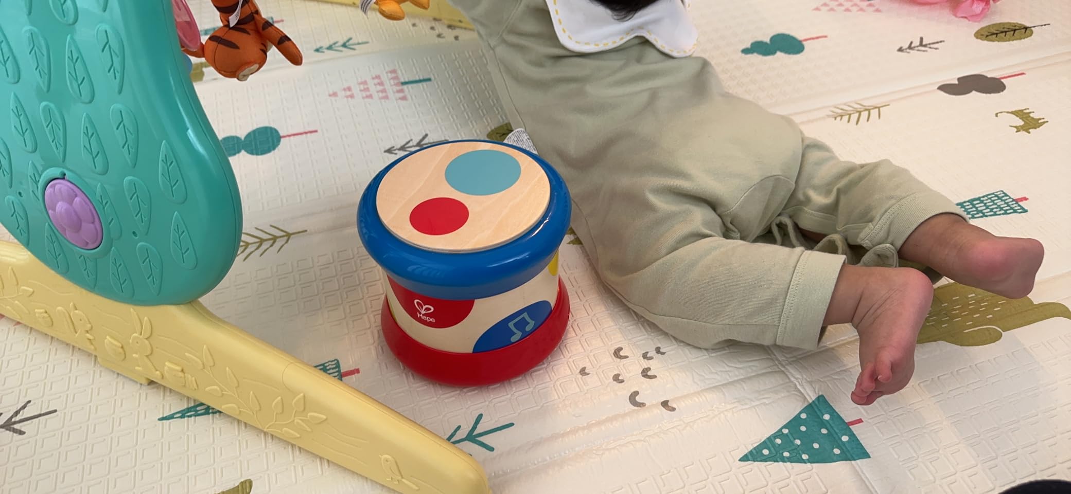 Amazon.co.jp: Hape(ハペ) ベビードラム E0333A : おもちゃ